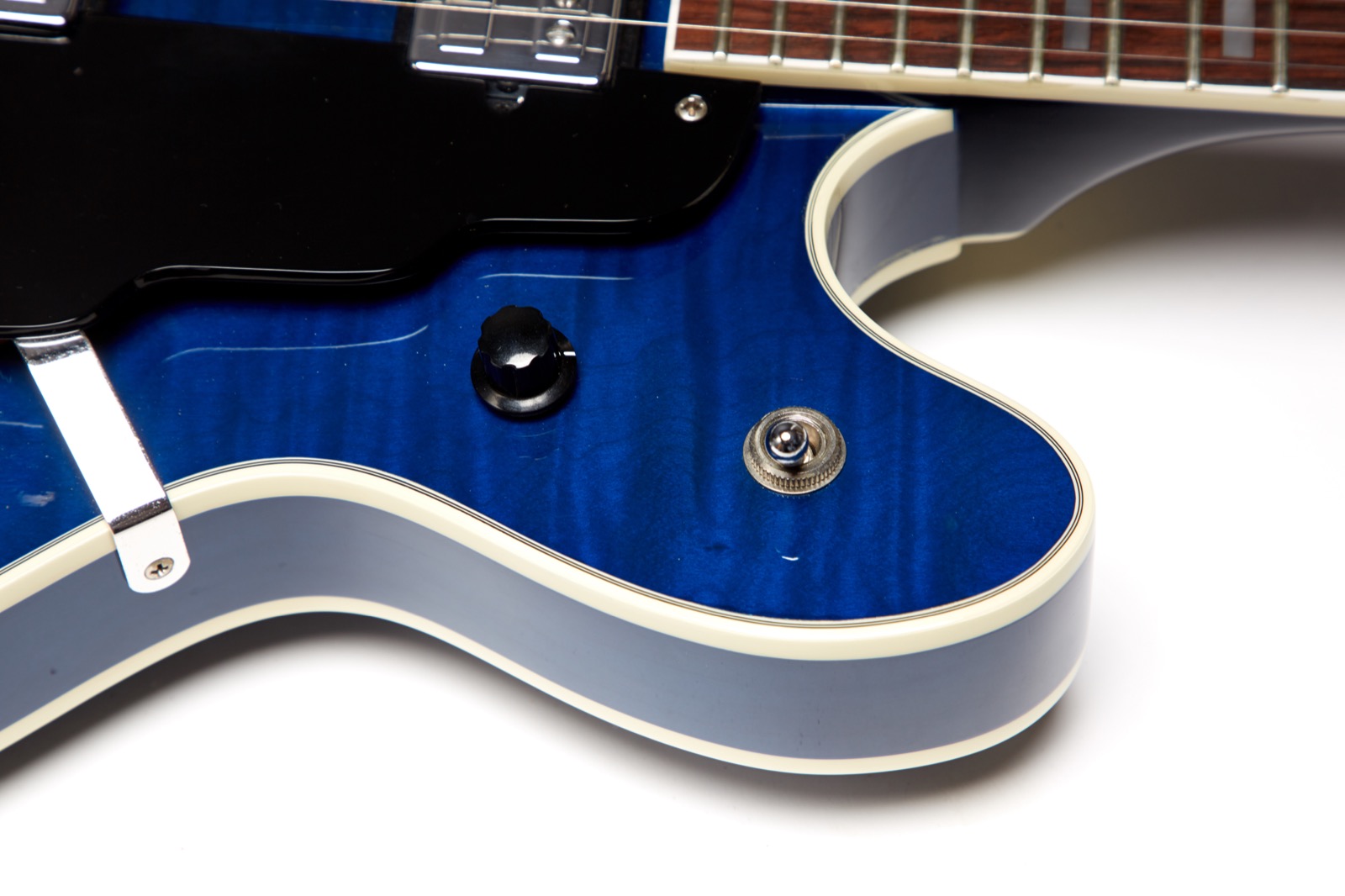 1999 Guild Starfire V in Blue | GAD's Ramblings