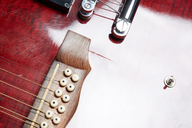 Guild Crossroads Doubleneck (Slash) | GAD's Ramblings